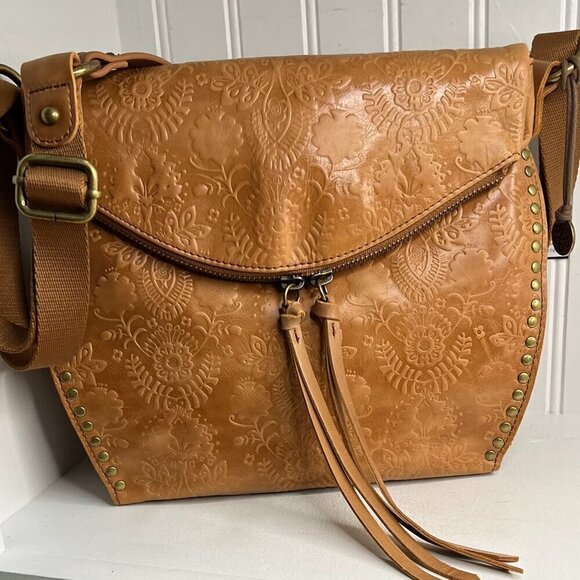 The Sak | Bags | The Sak Womens Silverlake Floral Embossed Crossbody ...